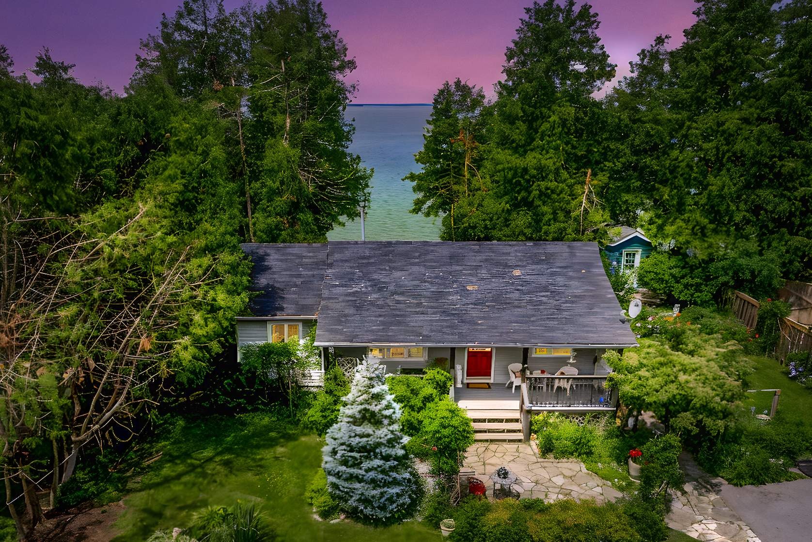 Mister Waterfront Real Estate Team : RE/MAX Crosstown : Home